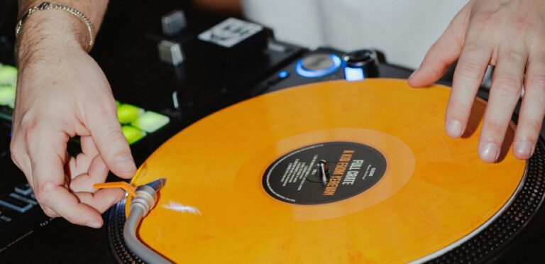 Cocktailbaren NU i Odense er fyldt 1 år: Stor fejring og gode drinks ...