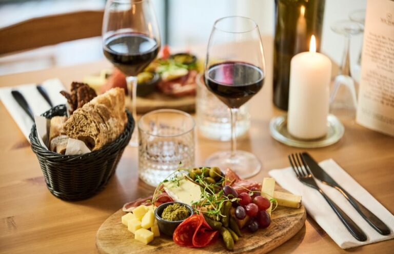 Restauranter i Vintapperstræde: Her er 6 hyggelige spisesteder - Smag ...
